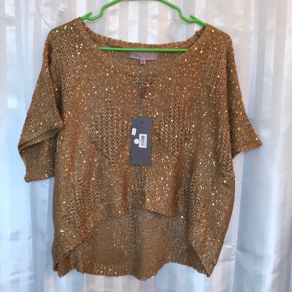 Pretty Angel | Tops | Pretty Angel Gold Short Sleeve Top Gorgeous Nwt ...